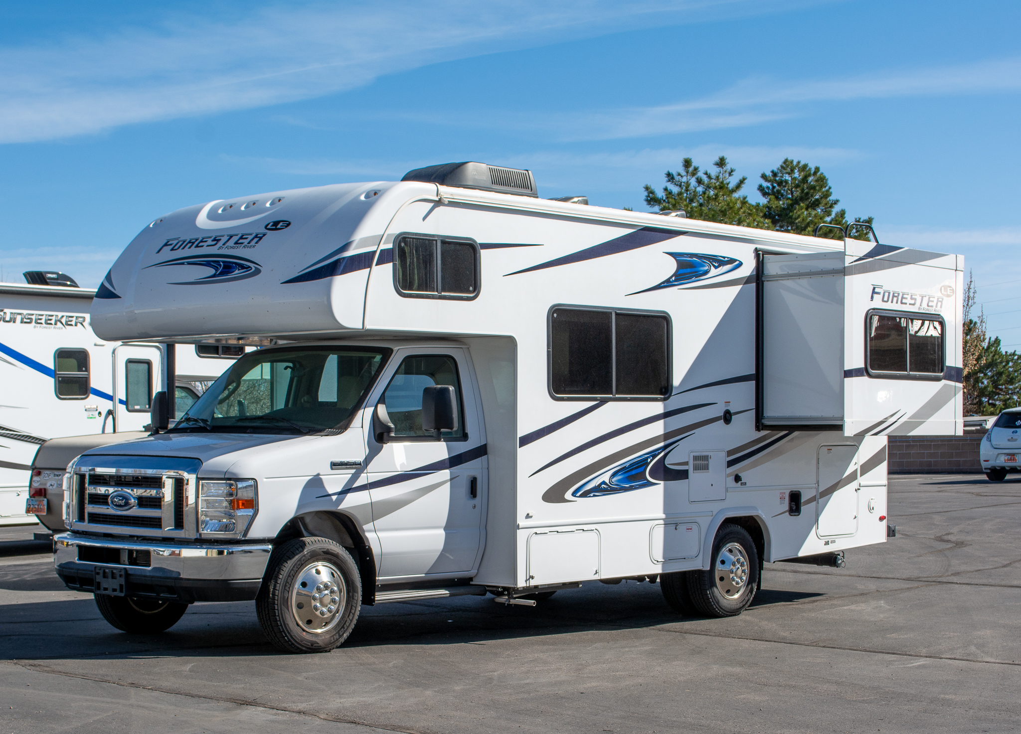 FORESTER (2251LE) 24' MOTORHOME - Utah RV Rentals