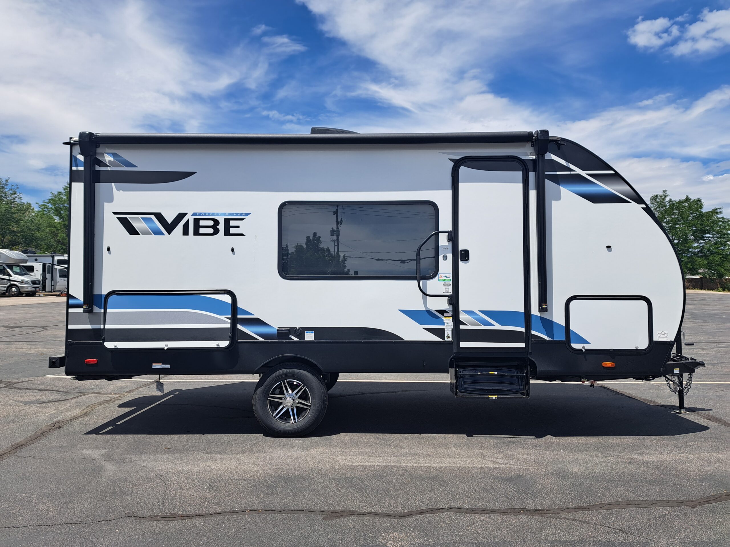 Vibe 17DB 22' Travel Trailer - Utah RV Rentals